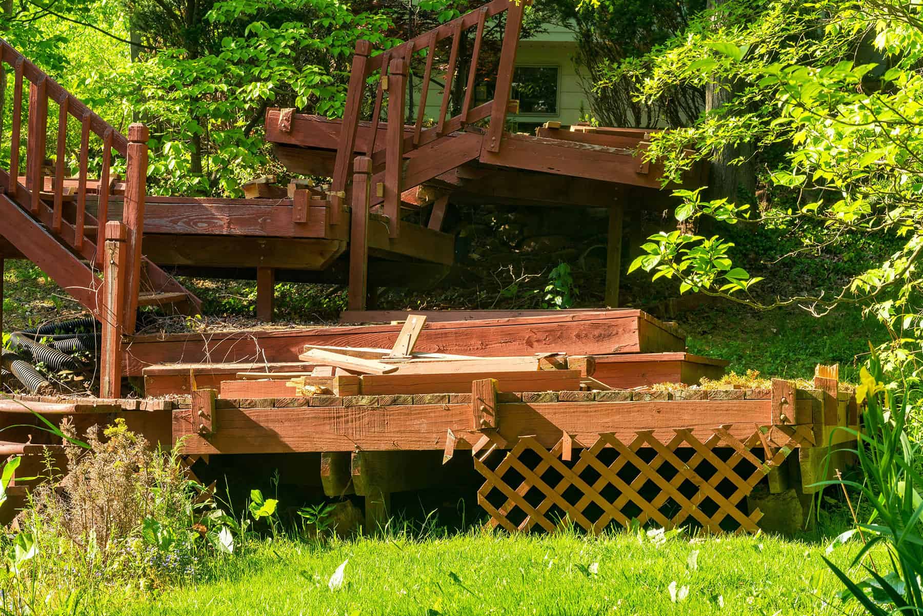 Professional Deck Removal | Lightning Junk Removal